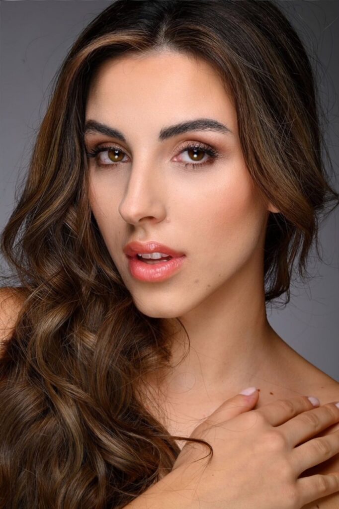 Jasmin U. - ISOMODELS